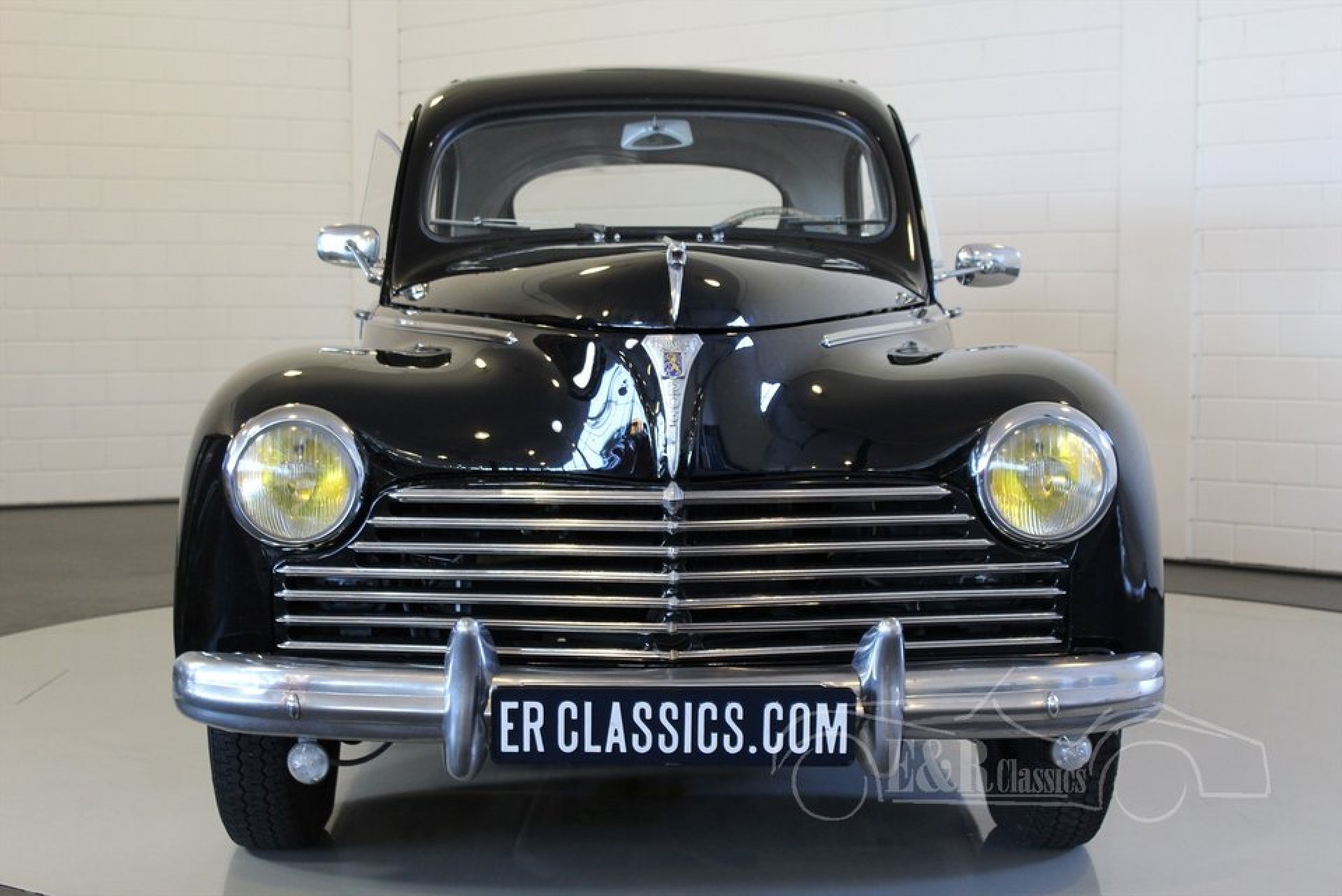 Peugeot 203C 1954 met schuifdak, in goede staat