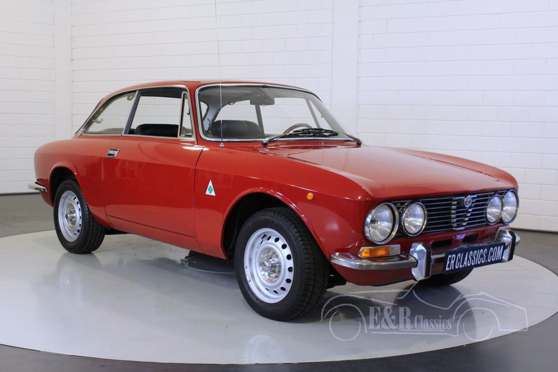 Alfa-Romeo 2000 GT 1972 for sale at ERclassics