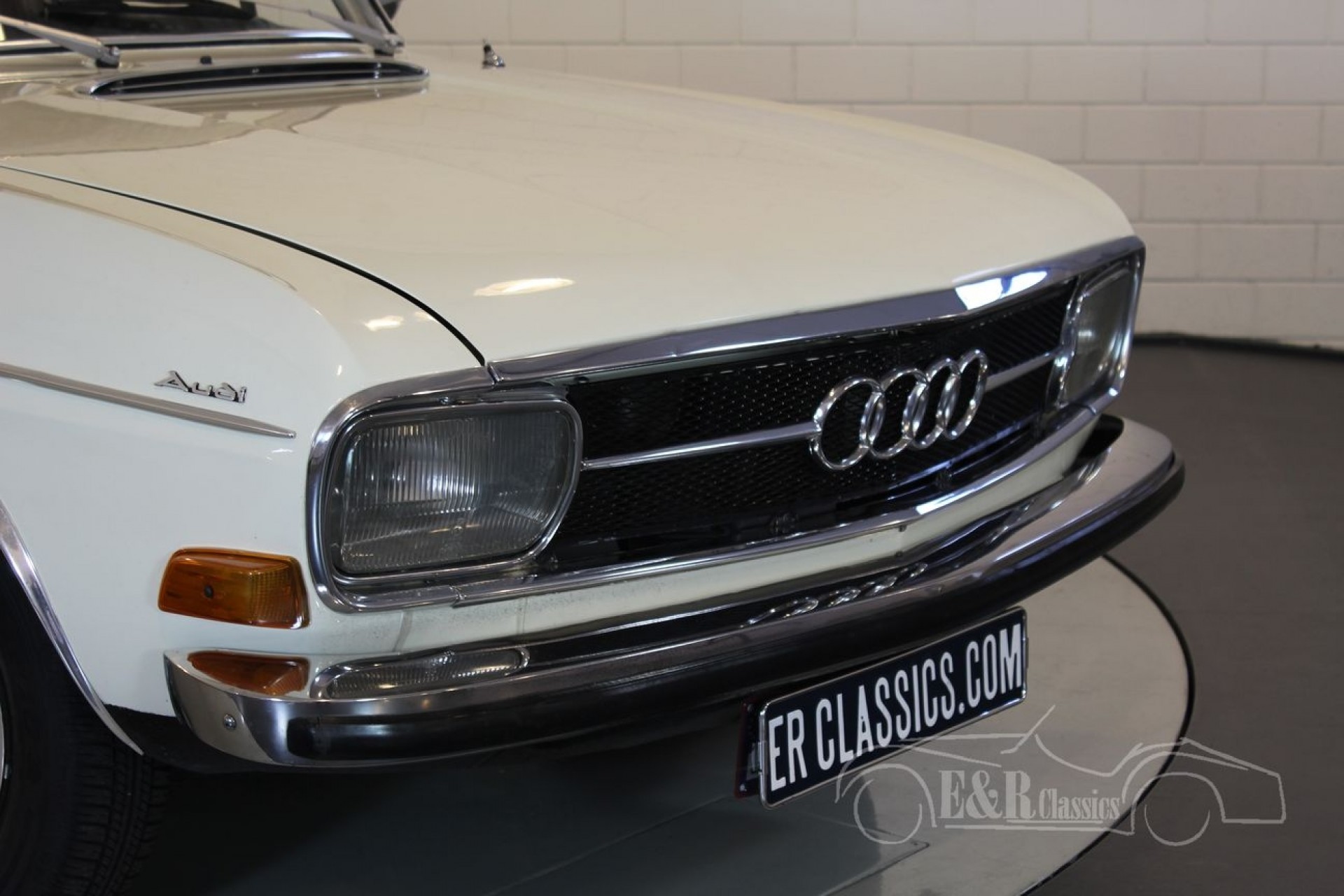 Audi 60L 4 Sedan 1972 te koop bij ERclassics
