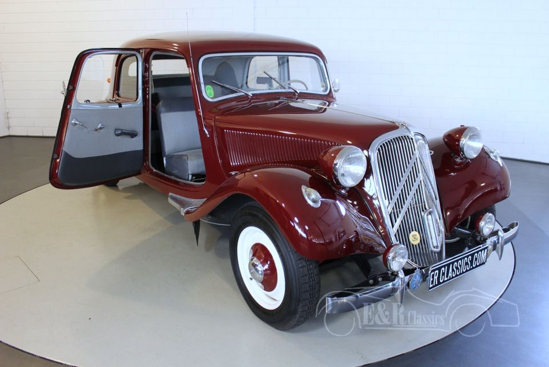 Citroën Traction Avant 11B 1953 te koop bij ERclassics