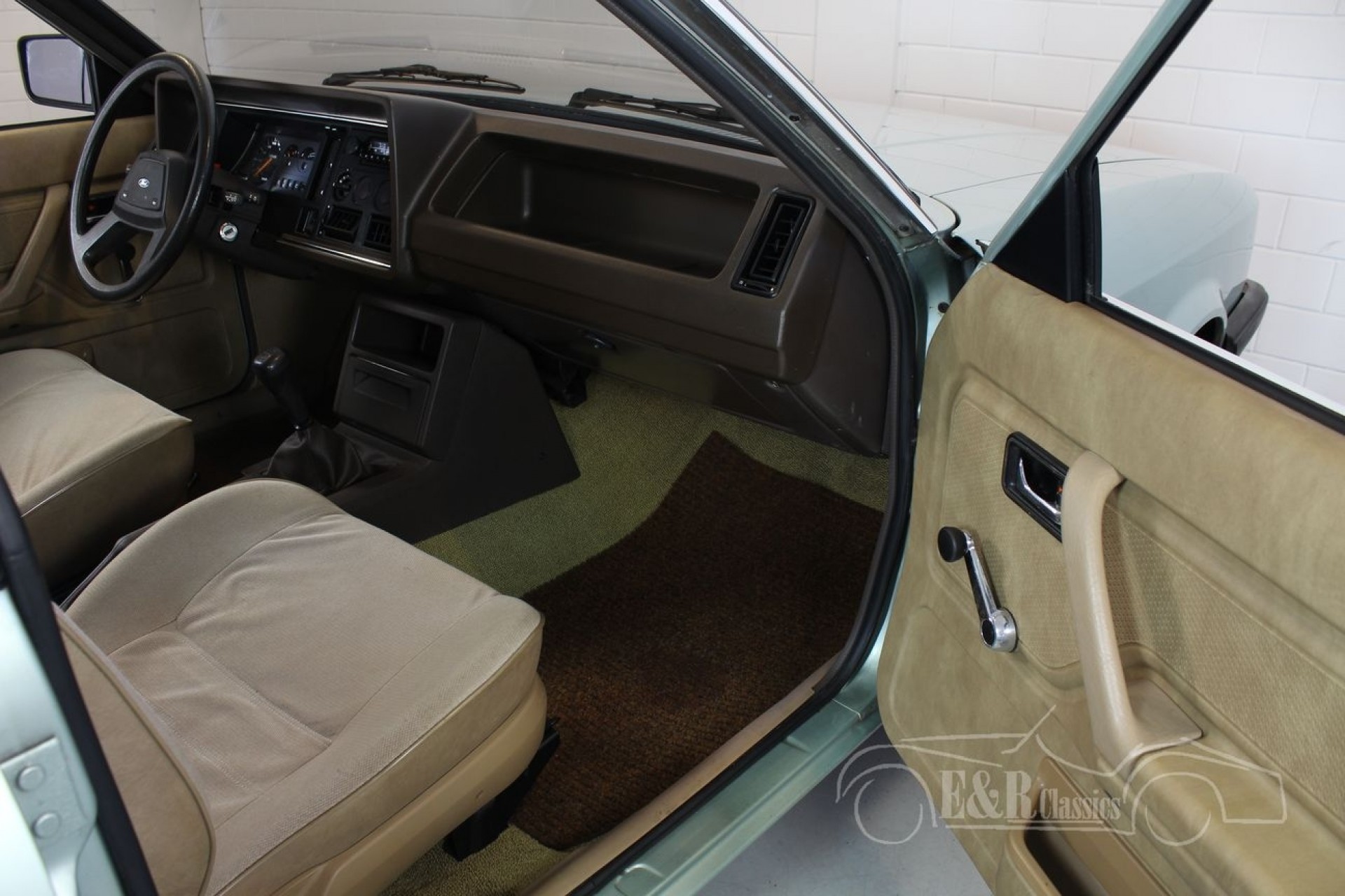 Ford Granada sedan 1982 te koop bij ERclassics