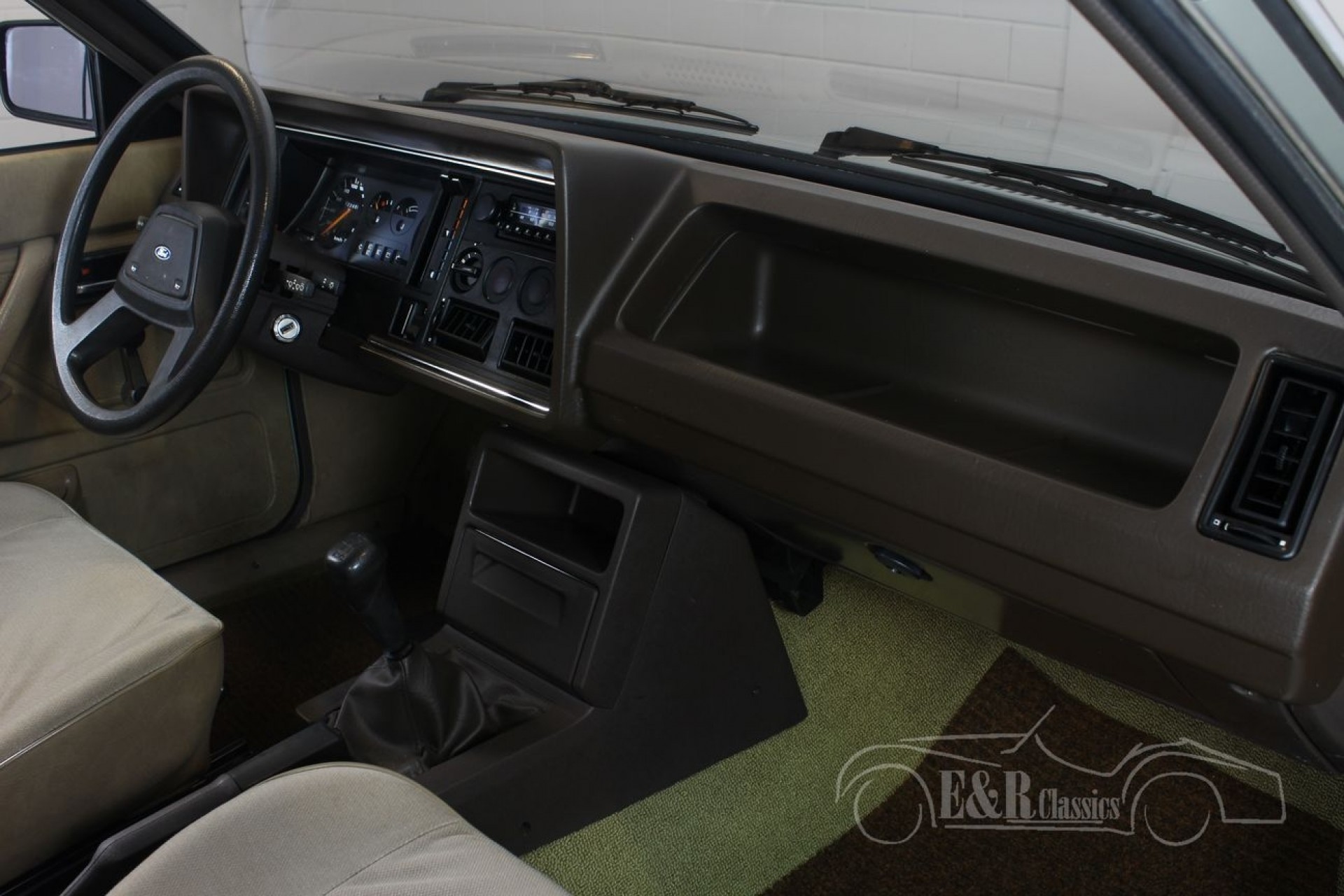 Ford Granada sedan 1982 te koop bij ERclassics