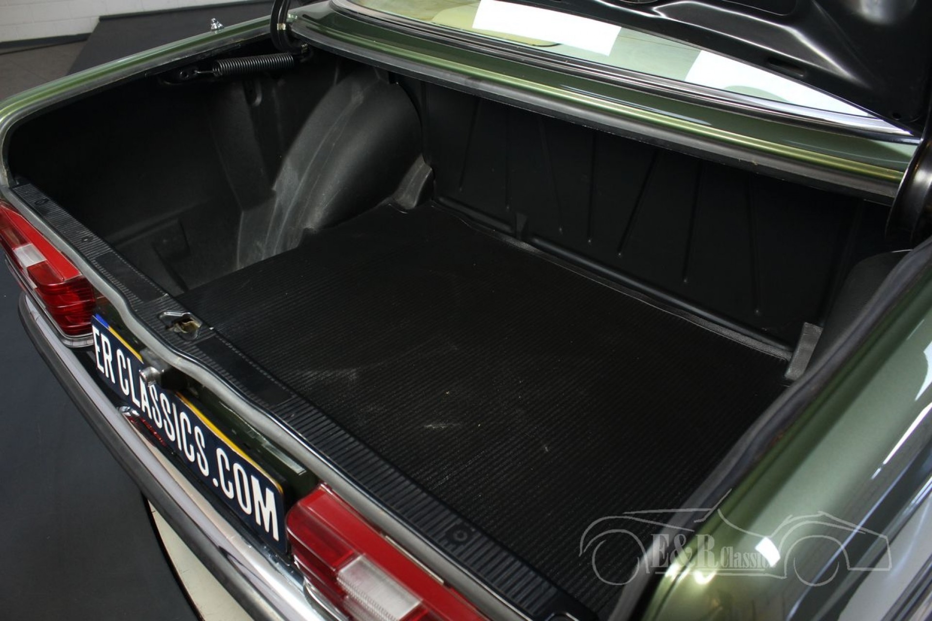 Mercedes-Benz 230C Coupé W123 1978 te koop bij ERclassics