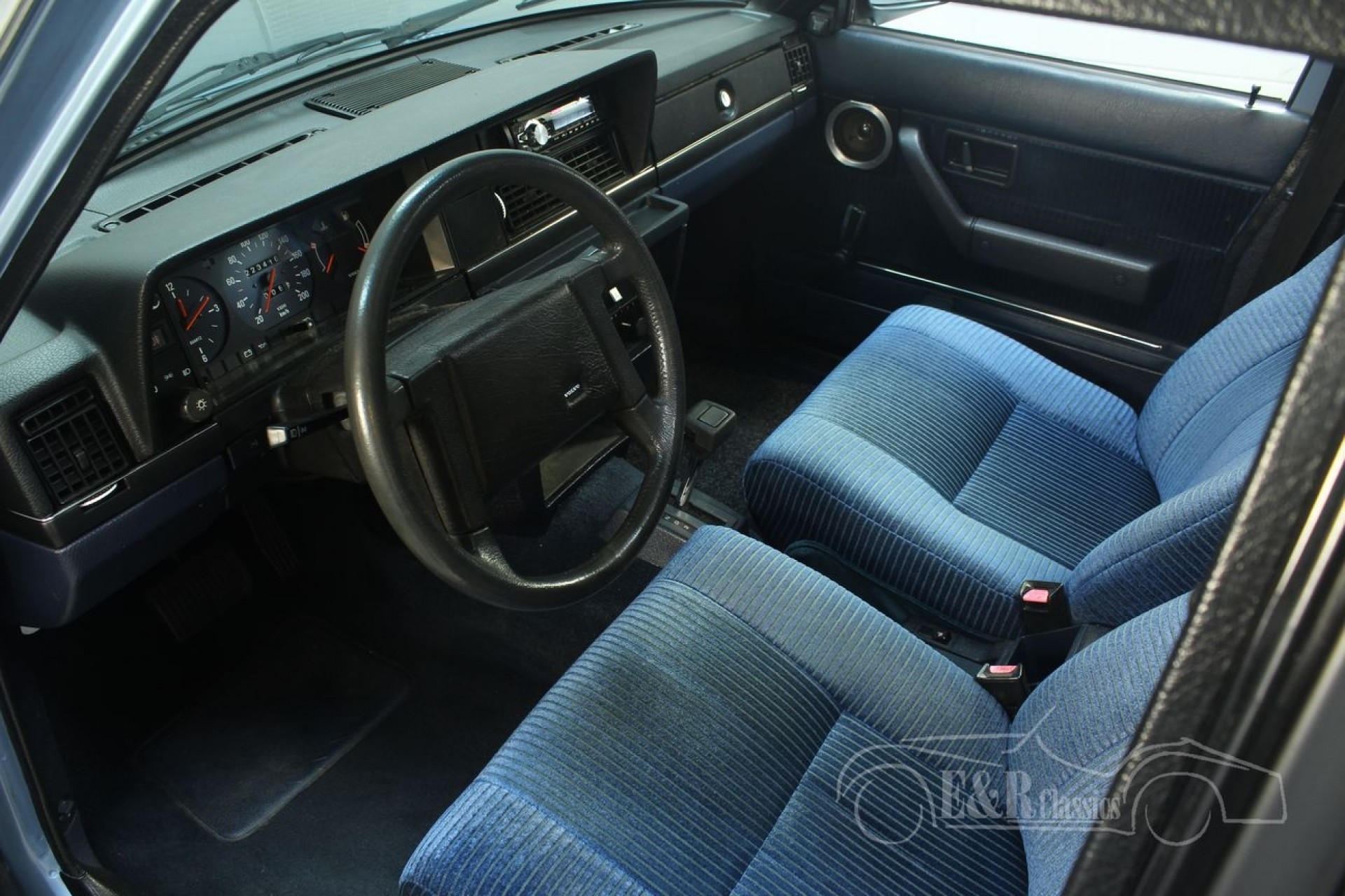 Volvo 240 GL Sedan 1988 te koop bij ERclassics