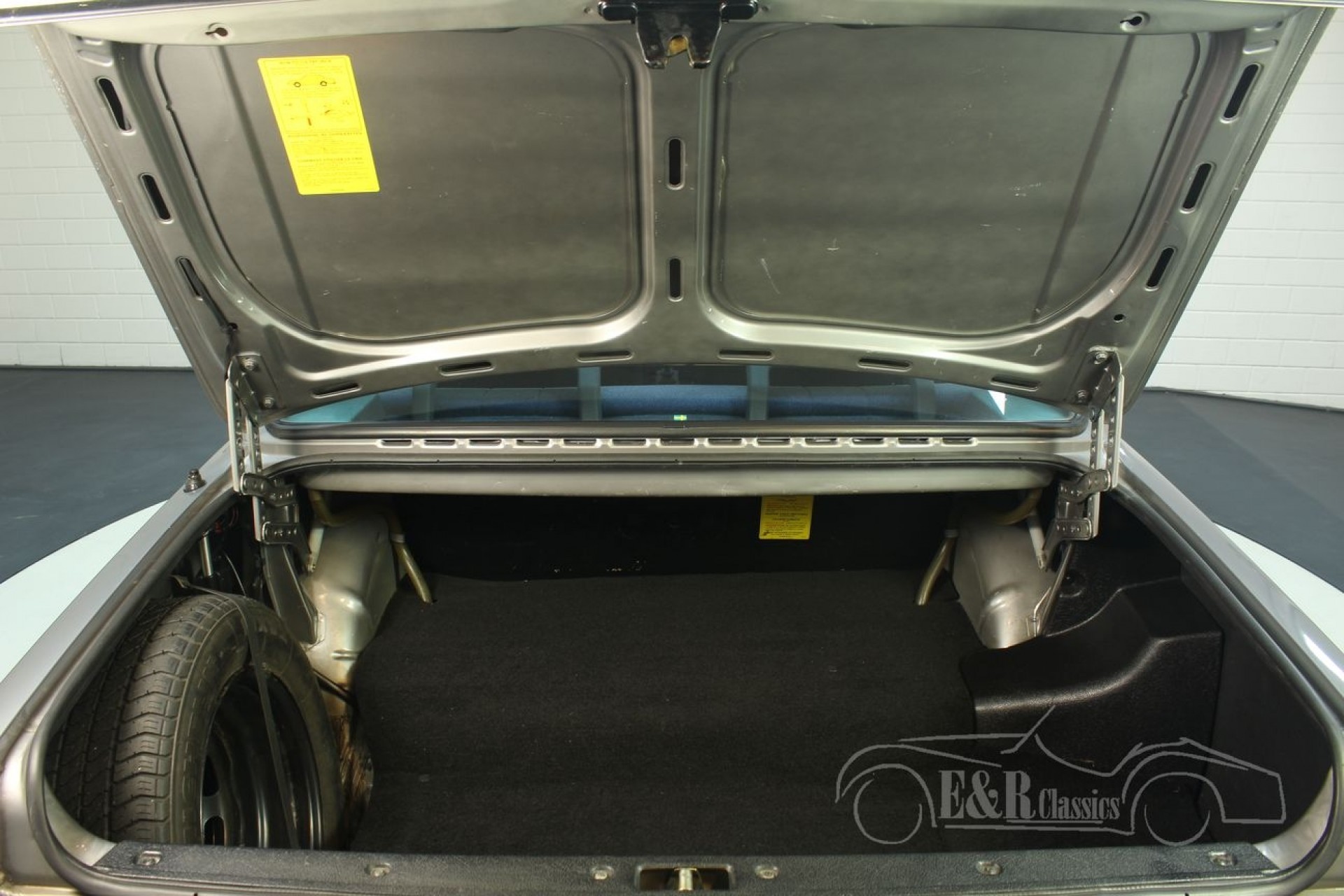 Volvo 240 GLT Sedan 1991 te koop bij ERclassics