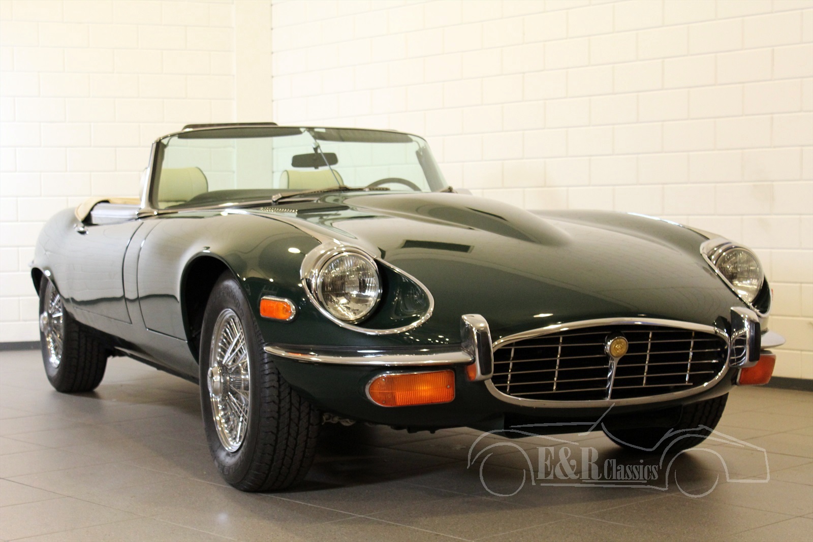 Jaguar E-Type Series III oldtimers te koop bij E & R Classic Cars!